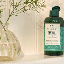 Tea Tree Skin Clearing Mattifying Toner 250ml | The Body Shop
